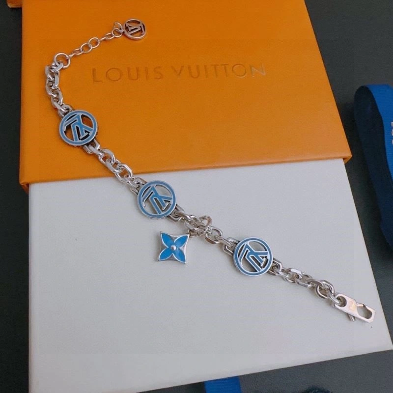 Precise copy Louis Vuitton Bracelets