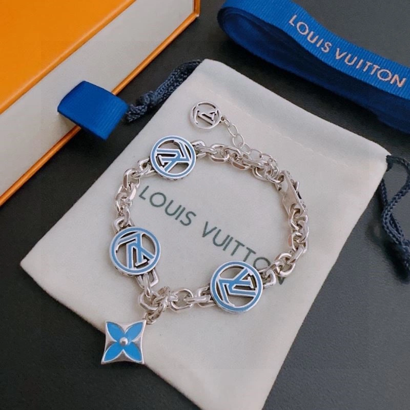Precise copy Louis Vuitton Bracelets