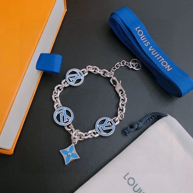 Precise copy Louis Vuitton Bracelets