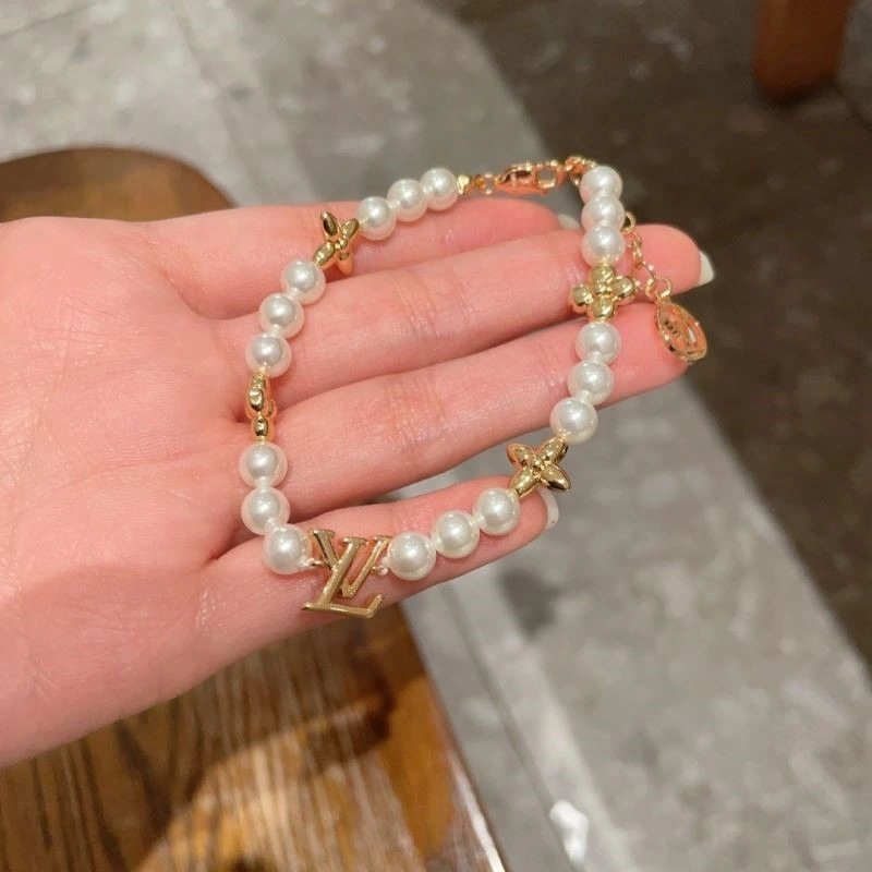 Cut-rate Louis Vuitton Bracelets