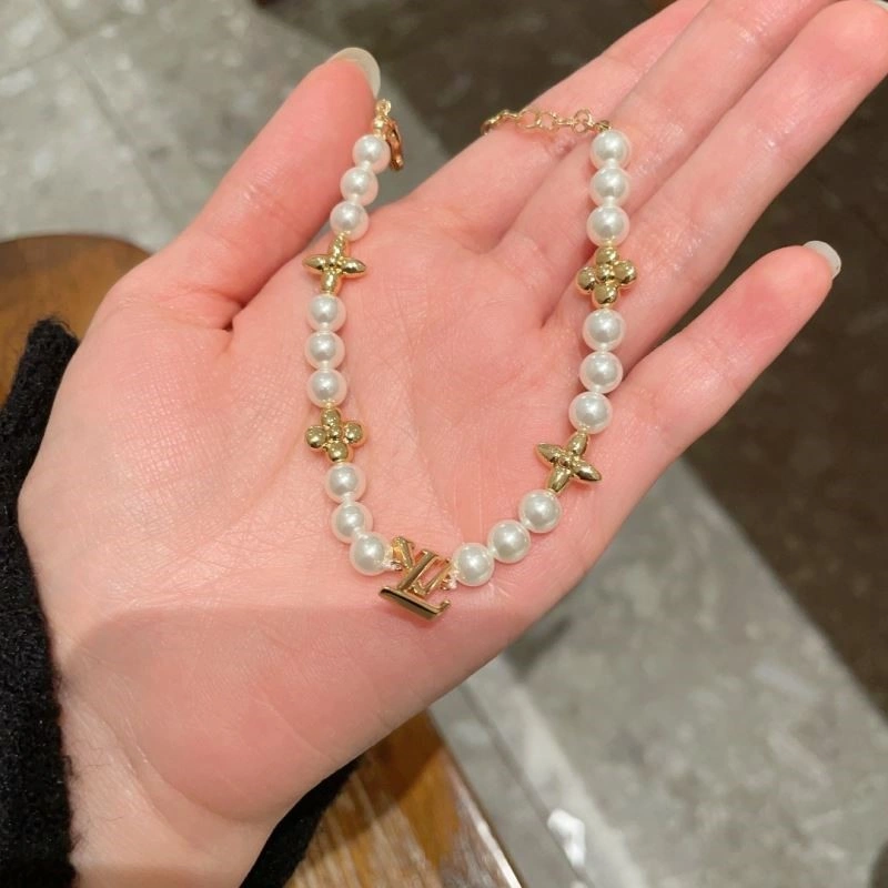 Cut-rate Louis Vuitton Bracelets