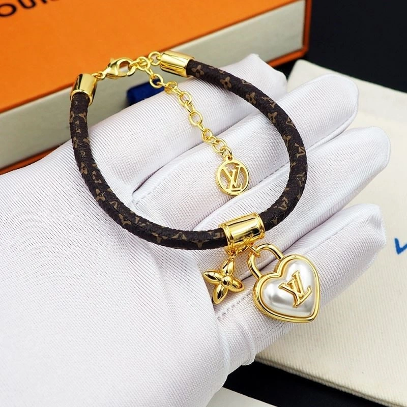 Mirror quality Louis Vuitton Bracelets