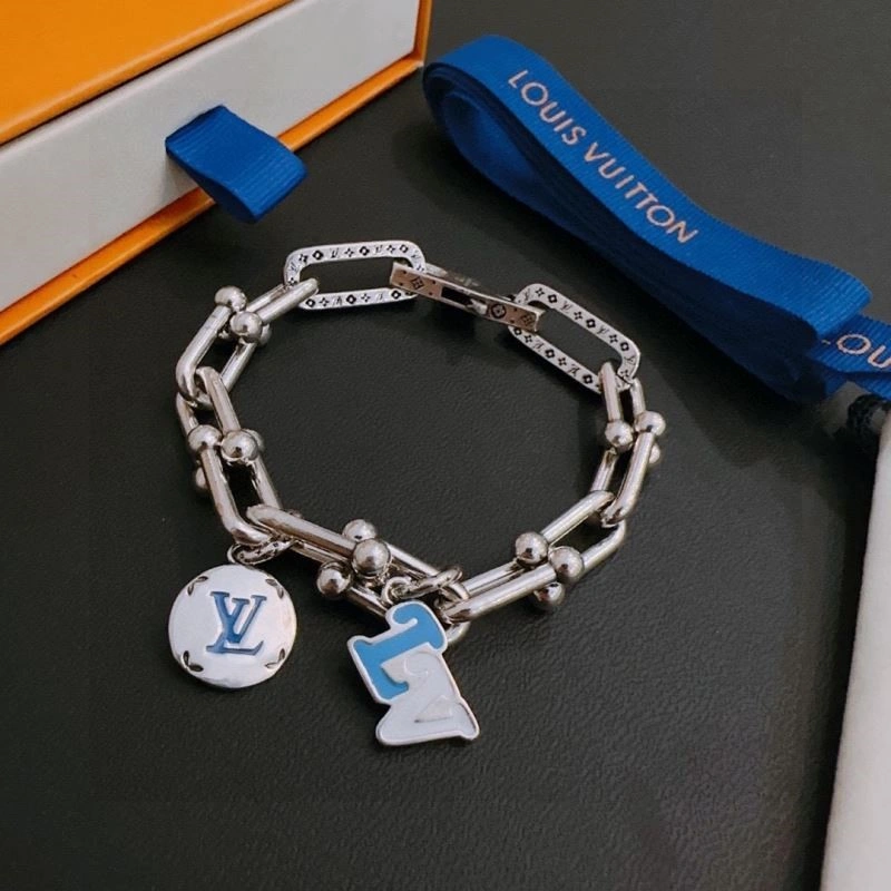 Top mirror Louis Vuitton Bracelets