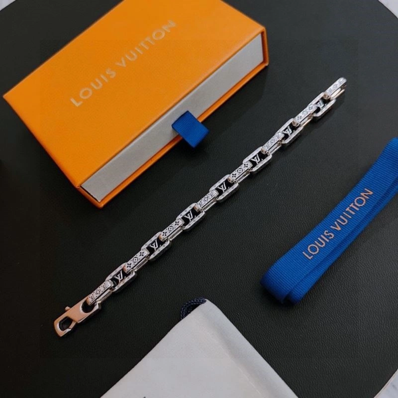 Top mirror Louis Vuitton Bracelets