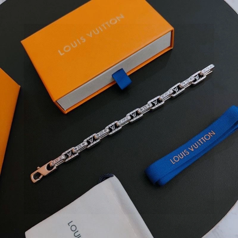 Top mirror Louis Vuitton Bracelets