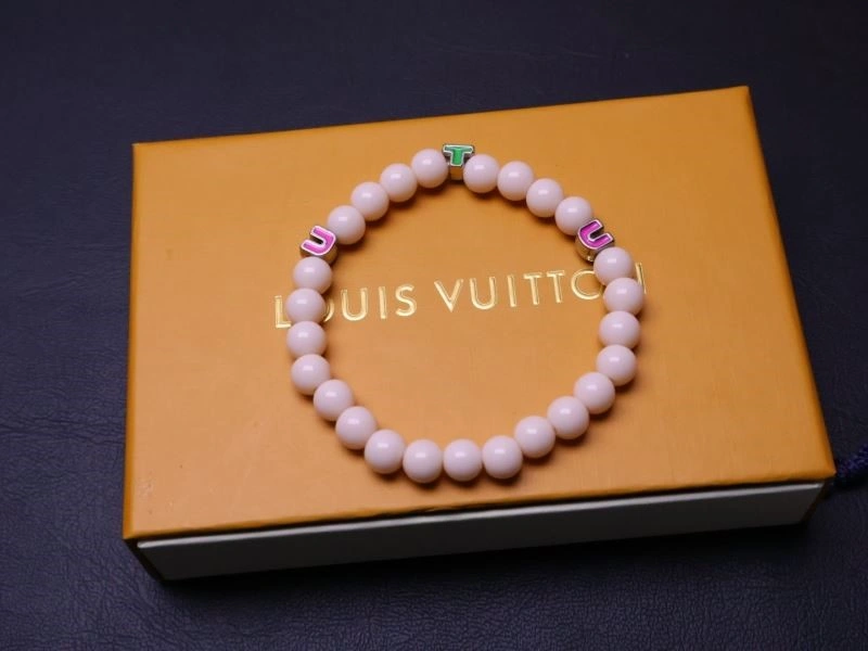 Top mirror Louis Vuitton Bracelets