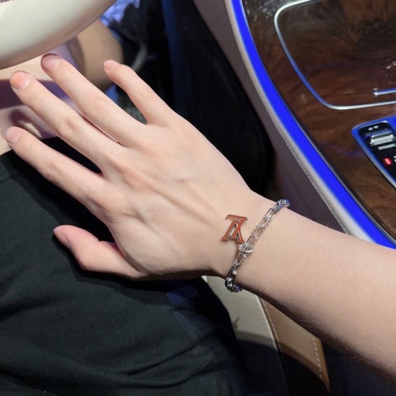 High accuracy Louis Vuitton Bracelets