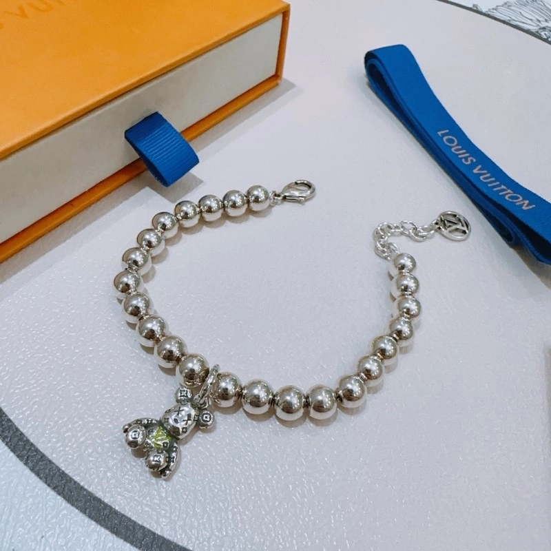 Low-cost Louis Vuitton Bracelets