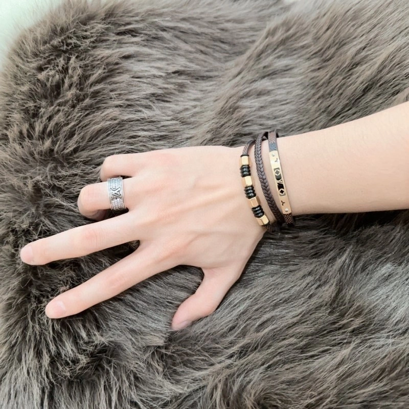 Top match Louis Vuitton Bracelets
