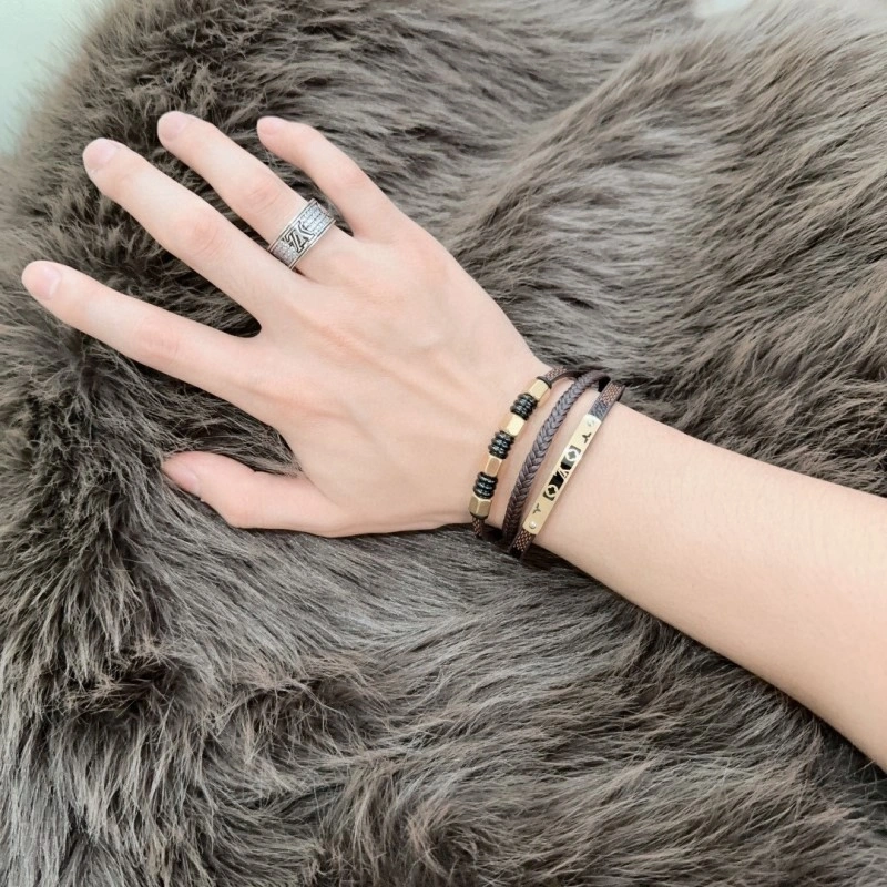 Top match Louis Vuitton Bracelets