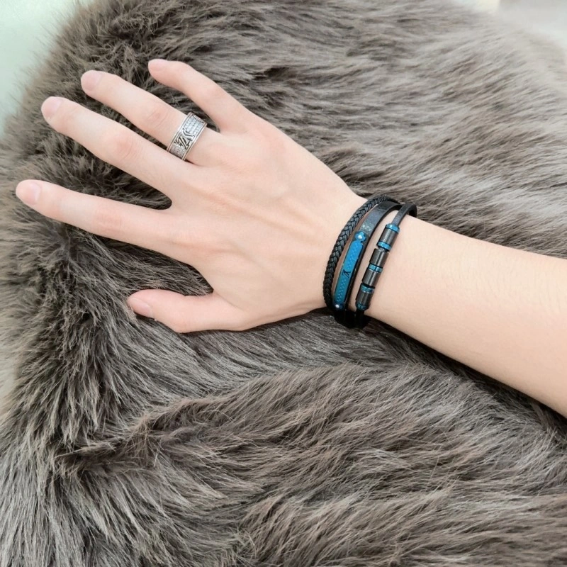 Top mirror Louis Vuitton Bracelets