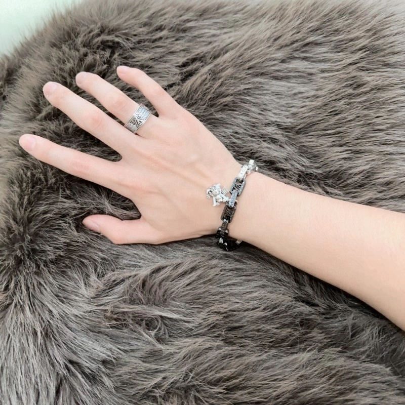 Real Louis Vuitton Bracelets