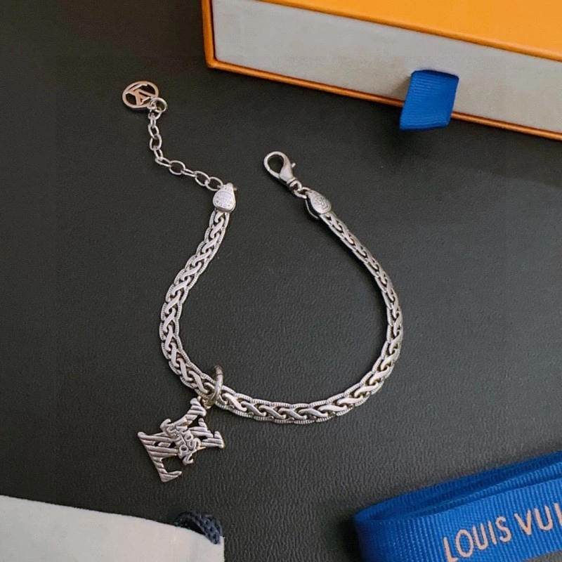 Inexpensive Louis Vuitton Bracelets