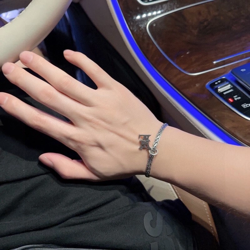 Inexpensive Louis Vuitton Bracelets