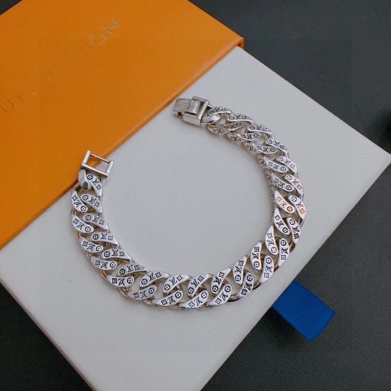 Accurate model Louis Vuitton Bracelets
