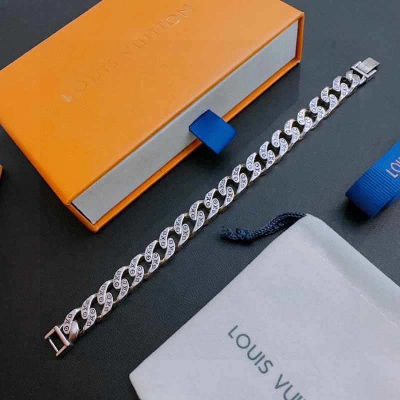 Accurate model Louis Vuitton Bracelets