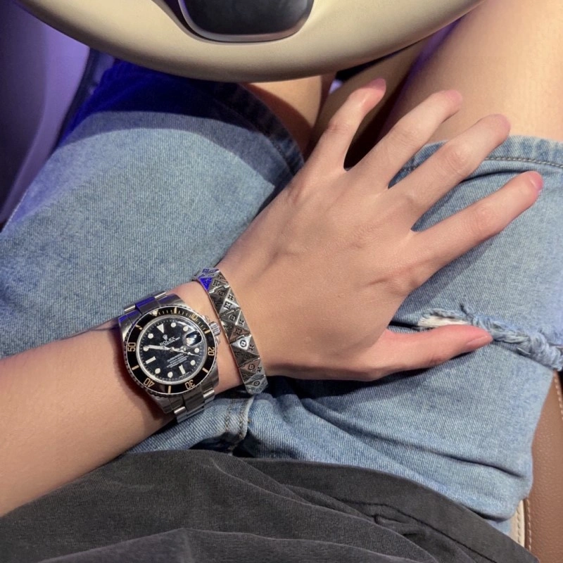 Top mirror Louis Vuitton Bracelets