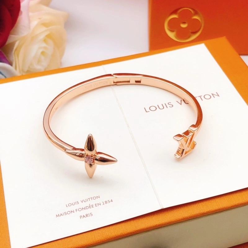 High accuracy Louis Vuitton Bracelets
