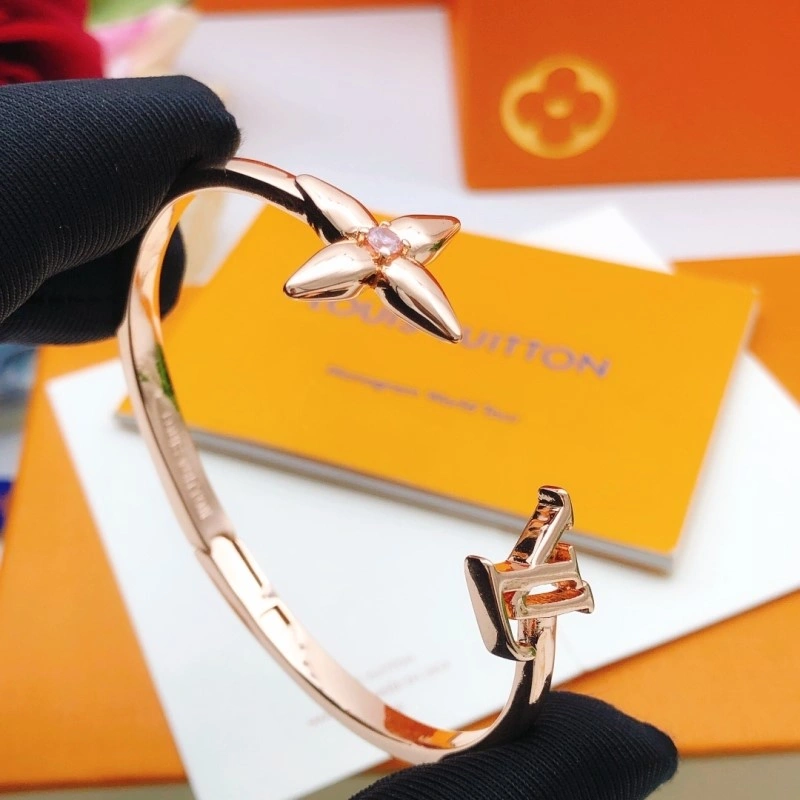 High accuracy Louis Vuitton Bracelets