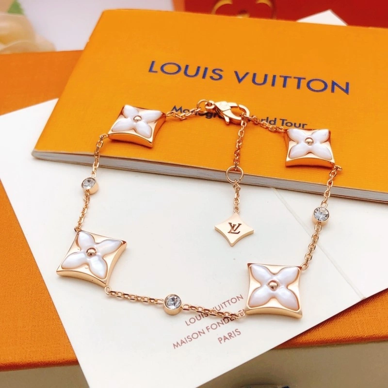 High accuracy Louis Vuitton Bracelets