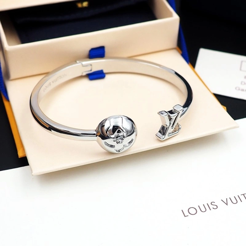 High accuracy Louis Vuitton Bracelets