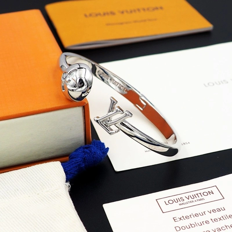 High accuracy Louis Vuitton Bracelets