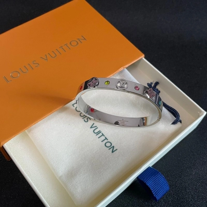 Top mirror Louis Vuitton Bracelets