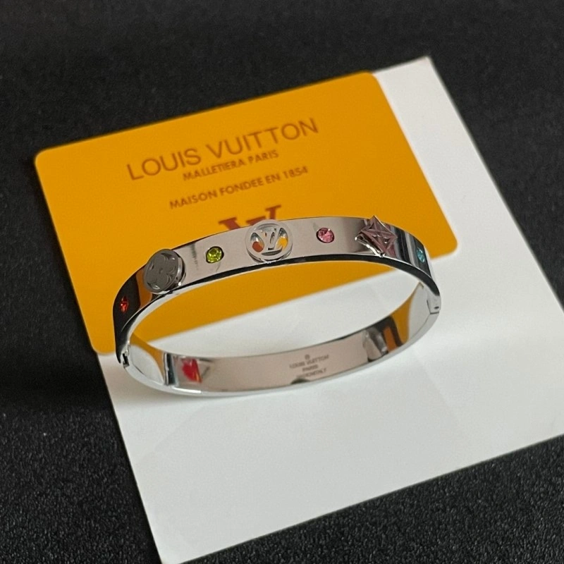 Top mirror Louis Vuitton Bracelets