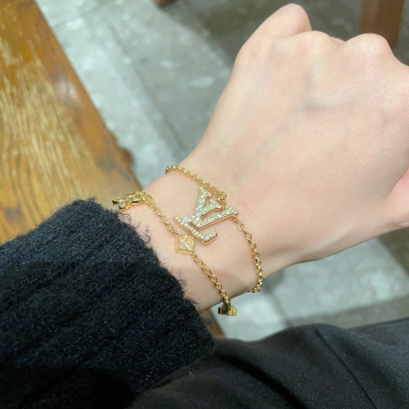 Mirror quality Louis Vuitton Bracelets