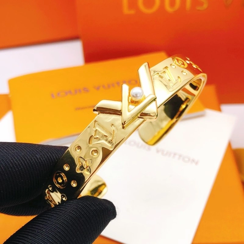High accuracy Louis Vuitton Bracelets