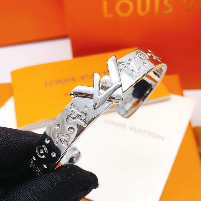 Accurate model Louis Vuitton Bracelets