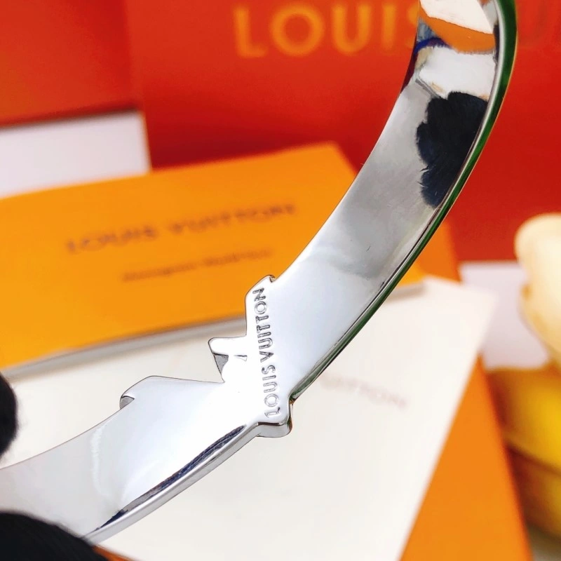 Accurate model Louis Vuitton Bracelets