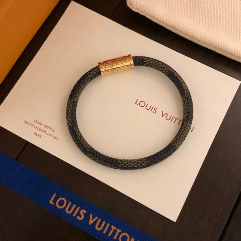 Low-cost Louis Vuitton Bracelets