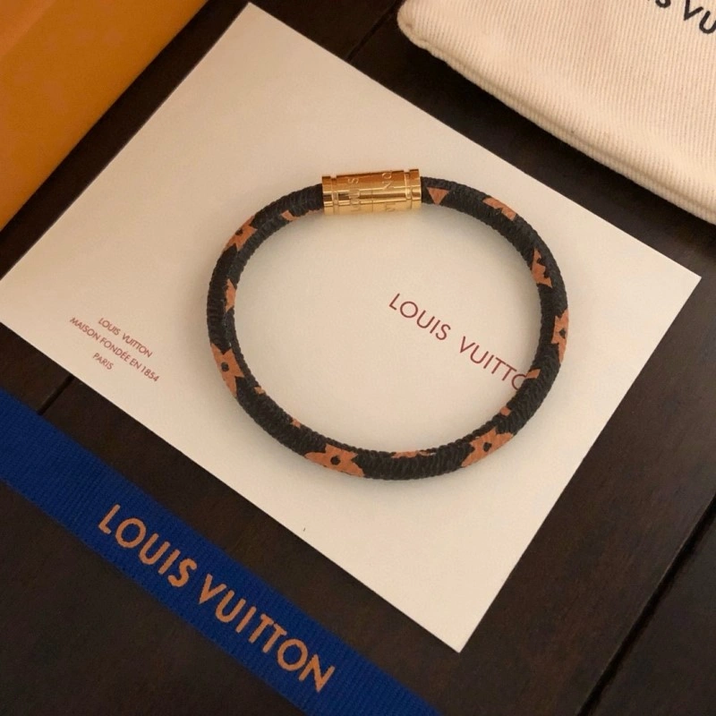 Low-cost Louis Vuitton Bracelets