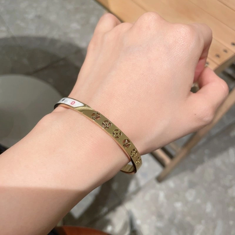 Bargain Louis Vuitton Bracelets