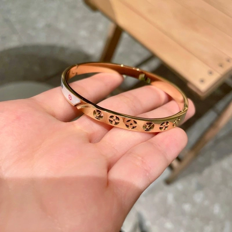 Bargain Louis Vuitton Bracelets