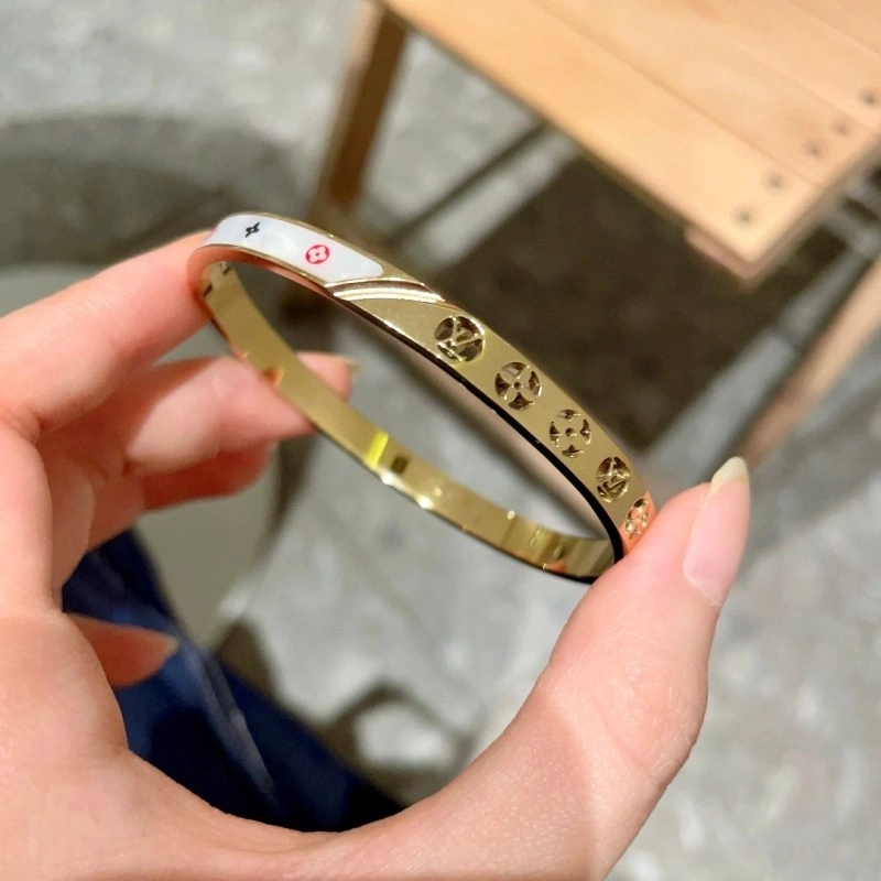Bargain Louis Vuitton Bracelets