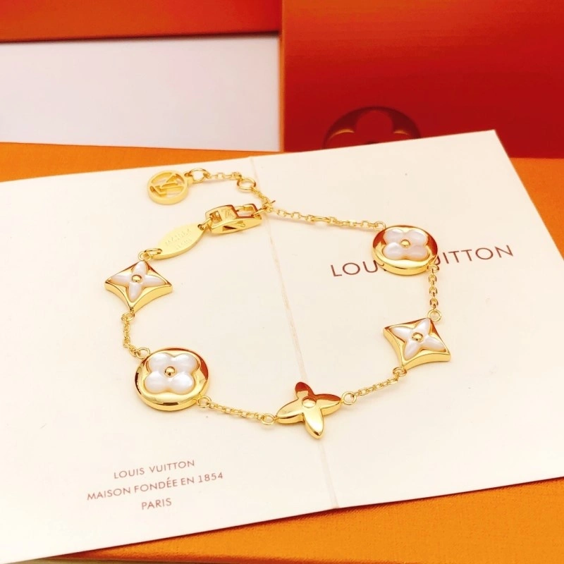 Low-cost Louis Vuitton Bracelets