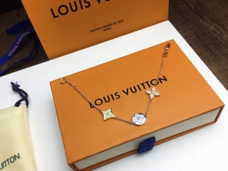 Low-cost Louis Vuitton Bracelets