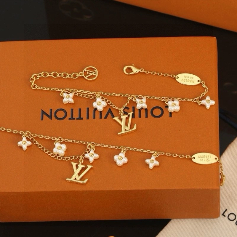 Inexpensive Louis Vuitton Bracelets