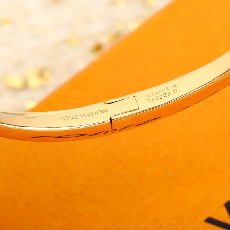 Low-cost Louis Vuitton Bracelets