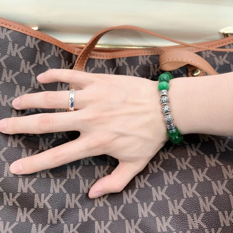 Inexpensive Louis Vuitton Bracelets