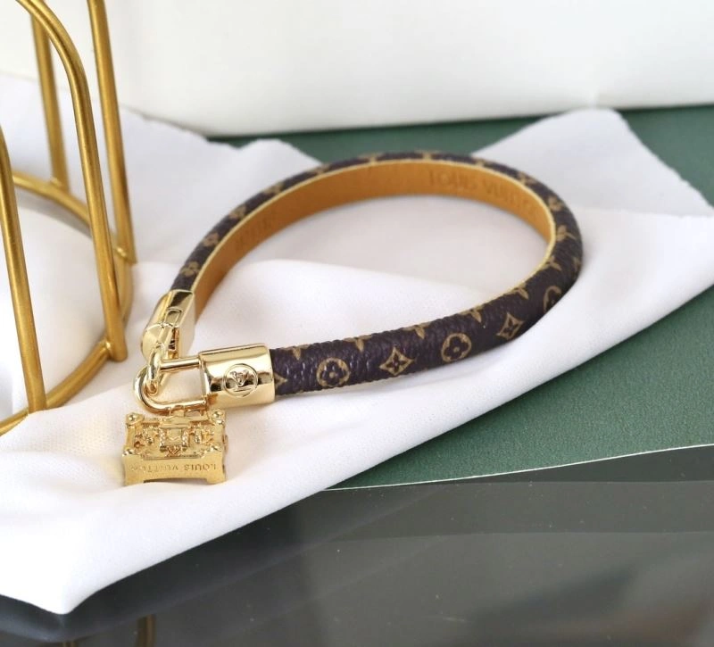 Inexpensive Louis Vuitton Bracelets