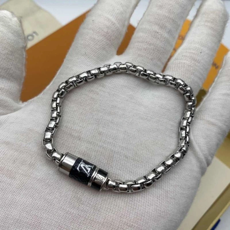 Precise copy Louis Vuitton Bracelets