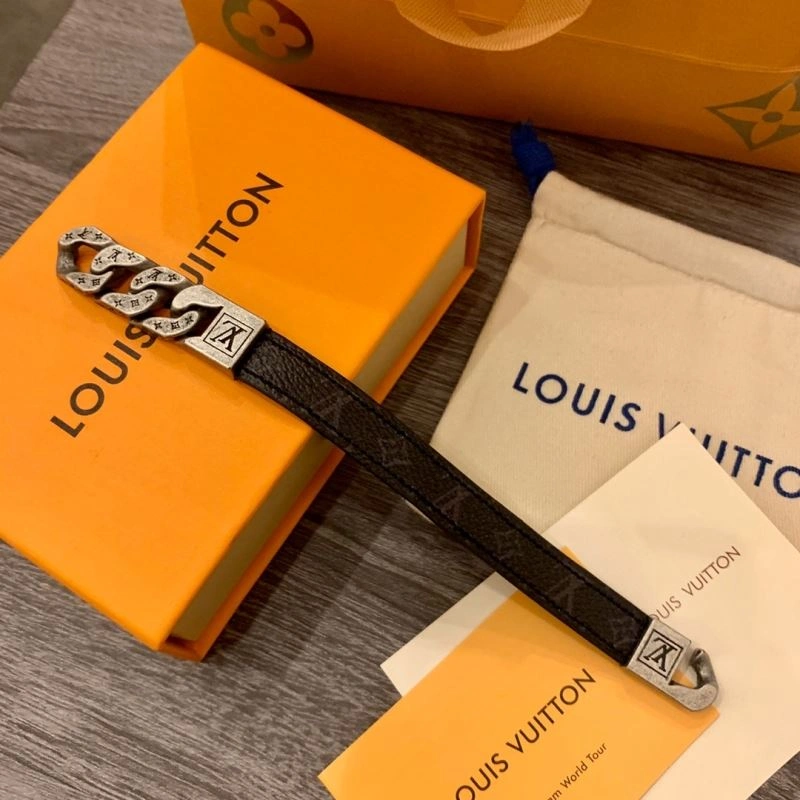 Accurate model Louis Vuitton Bracelets
