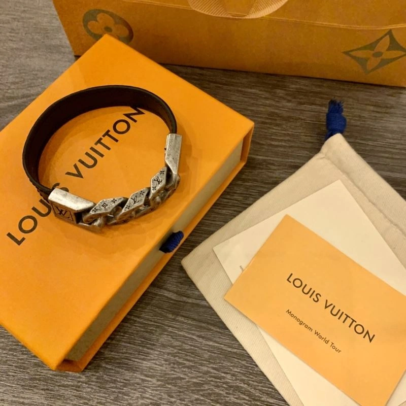 Accurate model Louis Vuitton Bracelets
