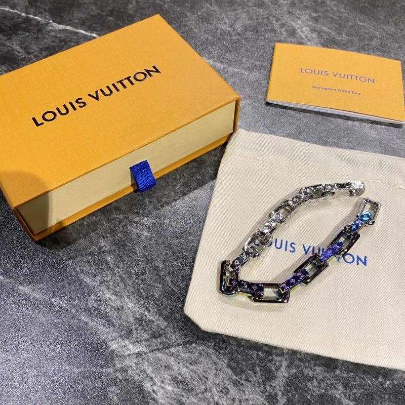 Top mirror Louis Vuitton Bracelets