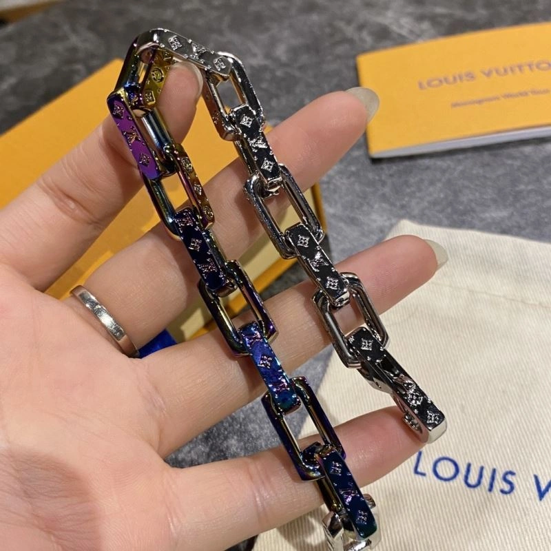 Top mirror Louis Vuitton Bracelets