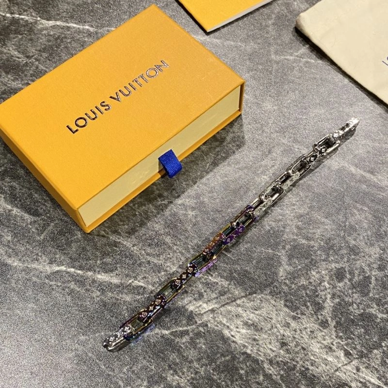 Top mirror Louis Vuitton Bracelets