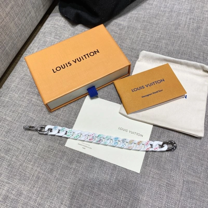 Top mirror Louis Vuitton Bracelets